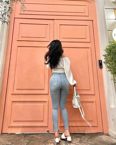 청바지에 흰티 촬스의 이슈와 유머