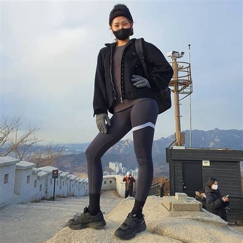 헬창 골반녀 뮬란이 엉덩이 뒤태 레깅스 몸매 사진 셀카 화보 인스타 네이버 포스트