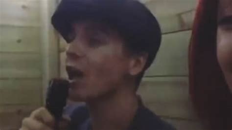 Watch Joe Sugg And Diana Buswell Enjoy Karaoke After Confirming Romance Metro Video