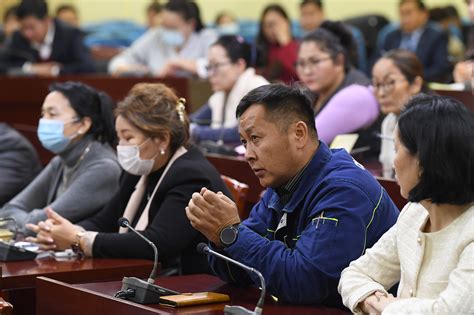 Хүүхдийг ахуйн осол гэмтэл гэр бүлийн хүчирхийллээс урьдчилан сэргийлнэ