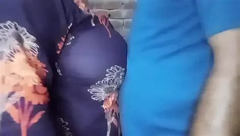 แม่เลี้ยงอินเดียและลูกเลี้ยงชาย Shawar สุดฮอตเต็มตัว Xhamster