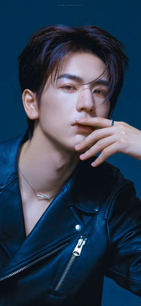 Pin By Montoq18 On Zhang Ling He Cute Asian Guys Actors Actors And Actresses