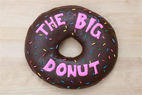 Giant Donut Papirio