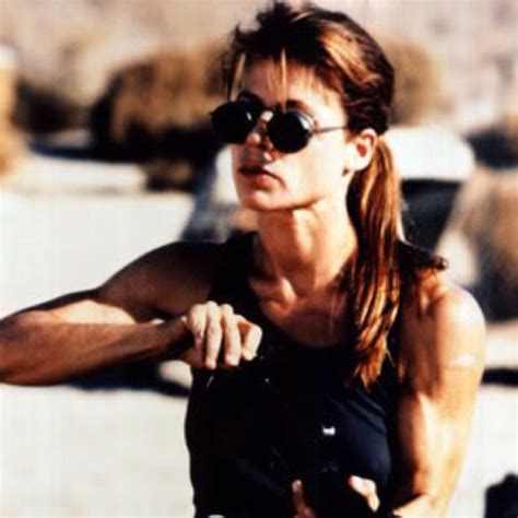 Linda Hamilton Fit And Ripped For The Terminator 2 Movie Linda Hamilton