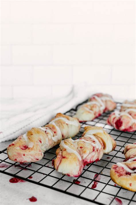Sweet Raspberry Twists Taste Before Beauty Bread Sweet Raspberry Twists Taste Before Beauty Bread