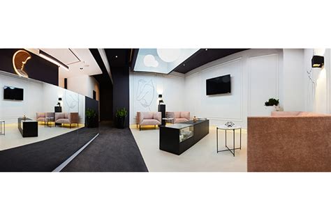 دکتر مهدی صبوری بورد فوق تخصصی جراحی پلاستیک و زیبایی