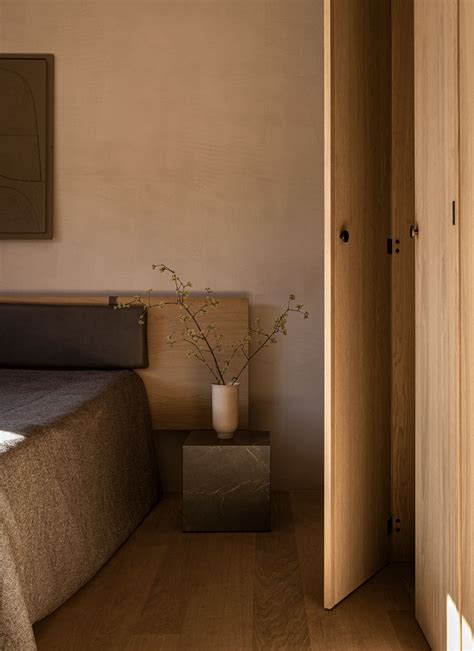 Soft Minimal Norm Architects