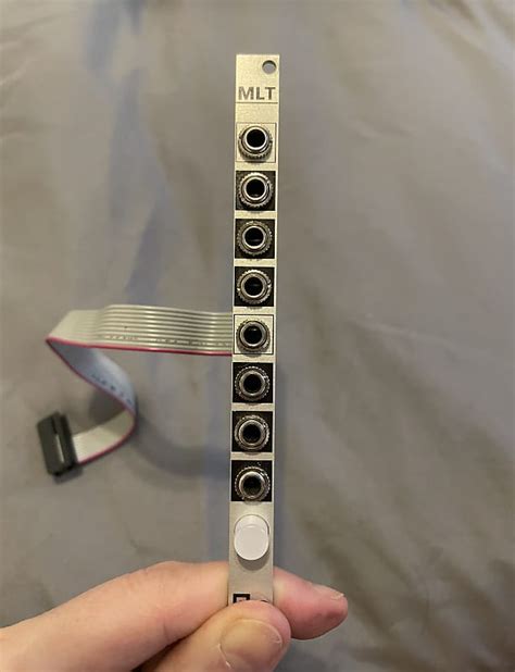 Malekko Performance Buffered Mult 2010s Reverb