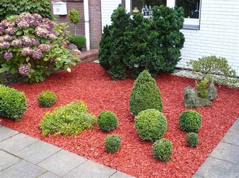 Цветни импресии за градина мулч и фантазия Интериорни детайли Идеи озеленения Цветники