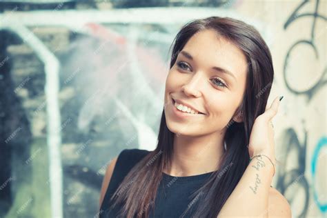 Premium Photo Young Beautiful Brunette Straight Hair Woman