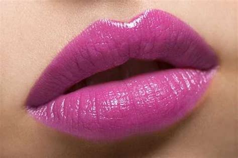 6 Ways to Make Your Lips Soft ...