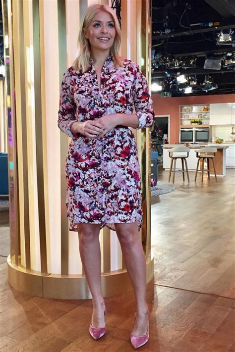 How Tall Are Holly Willoughby And Phillip Schofield Height Difference