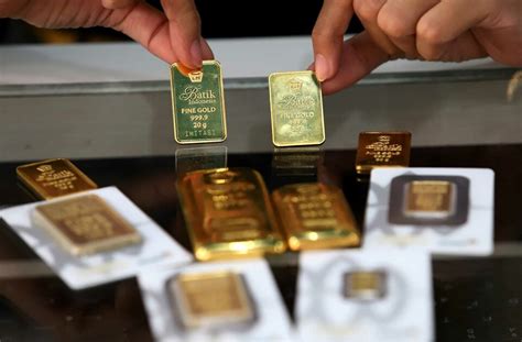 Naik Rp Gram Ini Dia Daftar Harga Emas Batangan Antam Hari Ini Sumber Wartabanjar Com