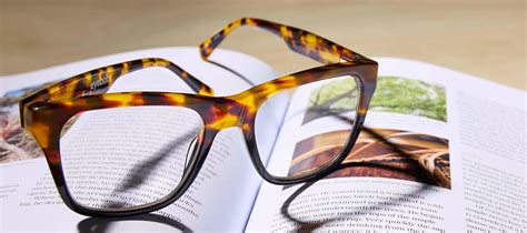 Why Oversized Glasses Are The Ultimate Power Move Eyebobs