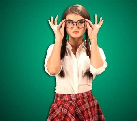 CodeBabes Com Learn Coding And Web Development The Fun Way Learn To Code Hottest Babes