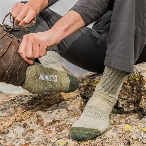 Minus33 Merino Wool Midweight Day Hiker Crew Socks Olive M Durable