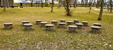 뉴턴의 요람 플라즈마 볼 물리학 실험을 즐길 수 있는 인터랙티브 사이언스 파크 전시 0명에 대한 스톡 사진 및 기타 이미지 0명 Lcd Stem 주제 Istock