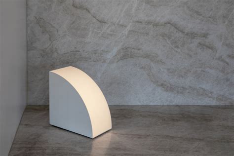 Phase Table Lamp Persona
