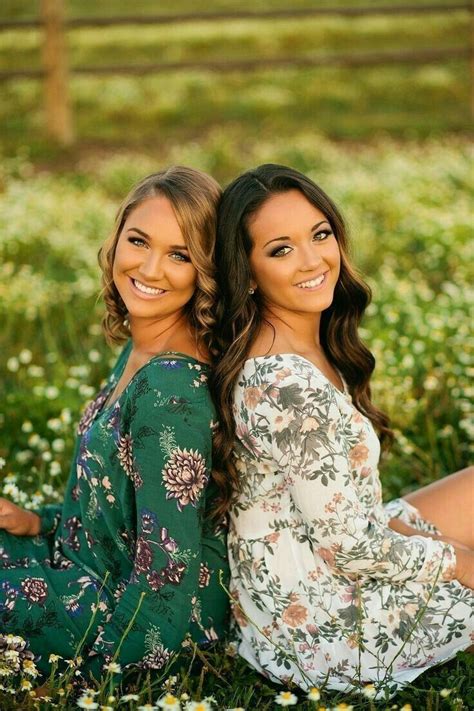 Pinterest Sisters Photoshoot Poses Mother Daughter Photography Poses