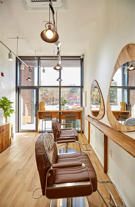 레드브라운 우드 컬러를 사용한 모던빈티지 8평 작은 미용실 인테리어 수원 장안구 정자동