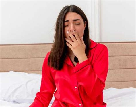 О чем говорит горечь во рту по утрам