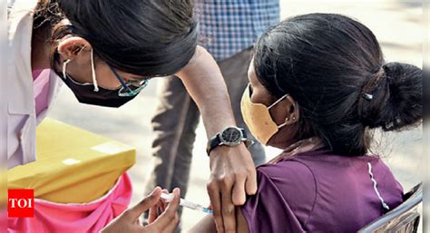 Covishield Side Effects Queries On Covishield Side Effects Reach Docs