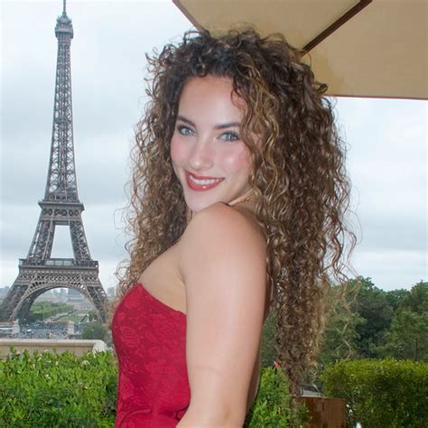 Sofie Dossi - YouTube