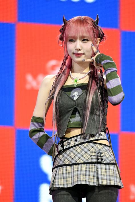 240115 Choi Yena Good Morning Comeback Showcase Kpopping