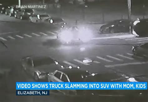 Video Truck Slams Into Suv With Mom Babies Inside The Vehicle While