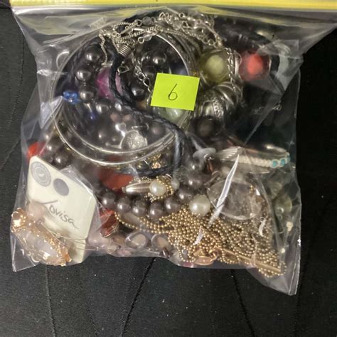 Assorted Bag Of Jewellery 6s