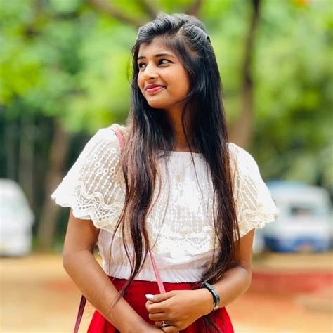 harini venkatesan 🦋 harini genelia threads say more