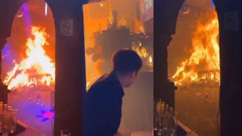 Fuerte Incendio Consumió Un Bar De La Cdmx Se Reportaron Dos