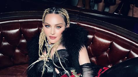 Madonna Publishes A Full Nude From Years Ago That She Baptizes As Pre Madonna