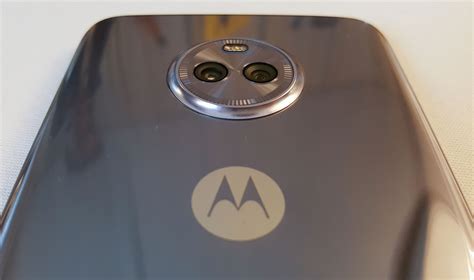 Moto X4 è Il Primo Smartphone Che Si Può Connettere A 4 Accessori