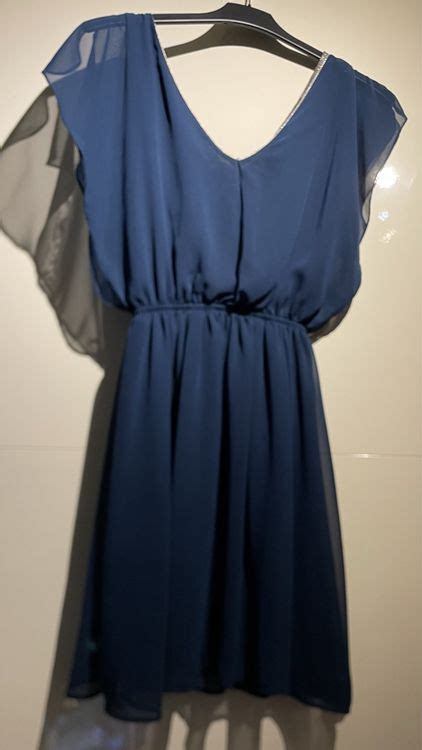 Blaues Sonmer Kleid Neu Gemäss Beschreibung In Urdorf Für Chf 4