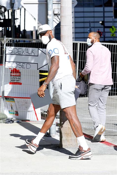 Lebron James Calves
