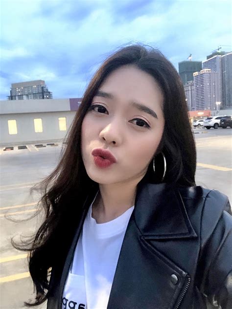 វ័យកាន់តែទៅមុខ សុខ ស្រីនាង នៅតែស្អាត សូម្បីតែងខ្លួនយ៉ាងសាមញ្ញនៅផ្ទះក៏ដោយ Khmerload