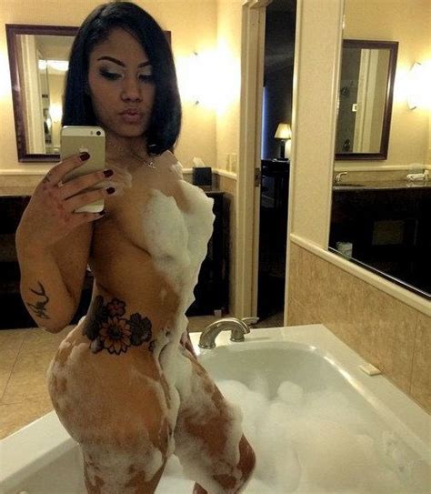 Sexy Selfie In The Bathtub Procrastibator