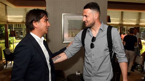 Danijel Subašić Ponovno Među Vatrenima Hrvatski Nogometni Savez Danijel Subašić Ponovno Među Vatrenima Hrvatski Nogometni Savez