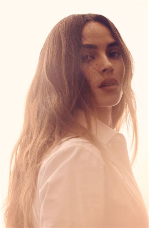 Pin By Rvel On Adria Adria Arjona Arjona Pretty Woman