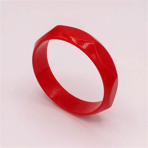 Red Bakelite Bracelet Antiques On Queen