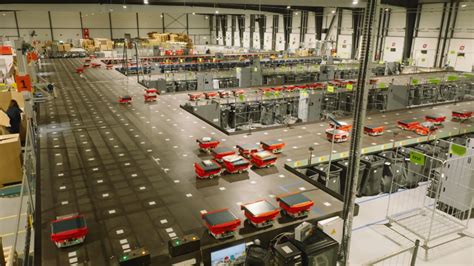 Mondial Relay S Robotic Sortation System
