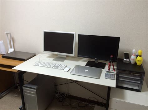 Å 作業効率格段アップ！デュアルモニタに最適な作業デスクをご紹介！ あかめ女子のwebメモ