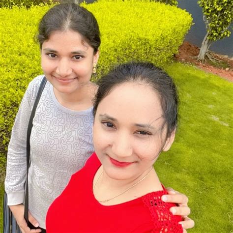 Ayesha Shaik Shaikbbayesha • Instagram Photos And Videos