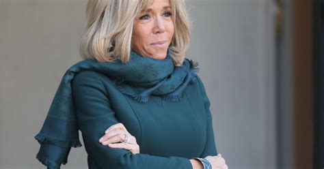 سرخوشی جسورانه پاریسی در سبک لباس پوشیدن بریژیت ماکرون، بانوی اول فرانسه ایندیپندنت فارسی