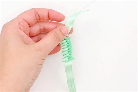 ساخت کاردستی عروس دریایی نمدی در 9 مرحله ساده