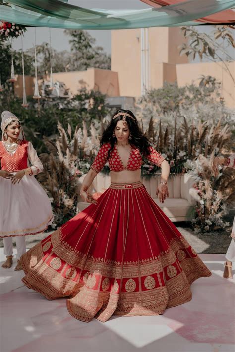 Intimate Farmhouse Wedding In Ahmedabad With A Minimal Beautiful Bride