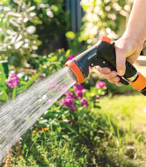 How To Use Mulch In The Garden Holman Industries