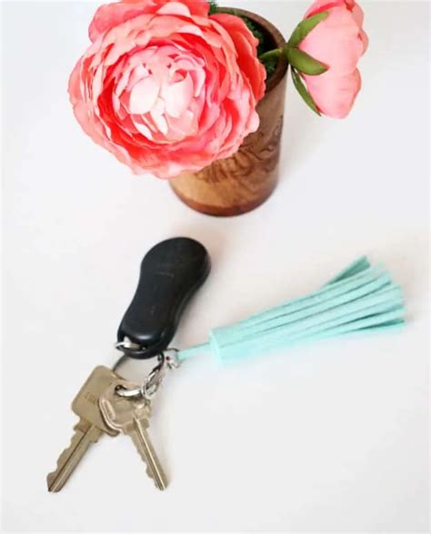 DIY Keychain Ideas Homemade Projects Make Wonderful Gifts