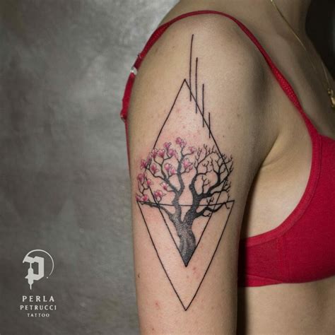11 Geometric Flower Tattoo Ideas You Have To See To Believe